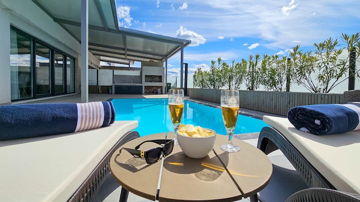 House For Up To 6 Prsons With Swimming Pool - Novigrad