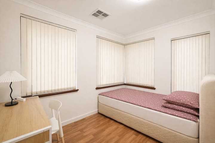 Al Budget King Single Room Room 2 Thornlie - Australia