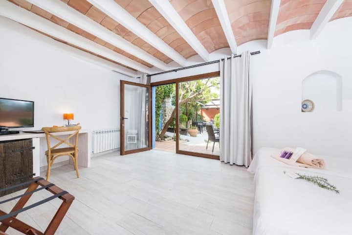 Habitación Doble Con Baño Privado Y Vista Montaña - Búger