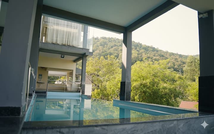 Holiday Villa, Riviera - Indore