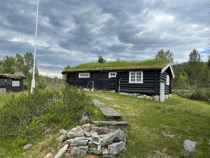 Maurtua Hytte I Vakre Omgivelser På Kvamsfjellet - Kvam