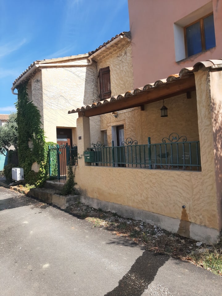 Petite Maison Ancienne - Bédoin