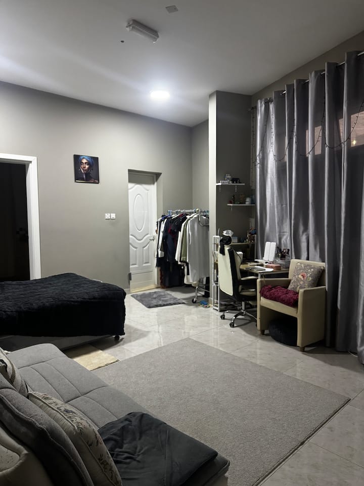 Fully Furnished Studio Available In Ras Al Khaimah - Ras al Khaimah