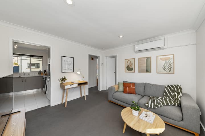 Red Hill 2br: Parking, Wi-fi, Shops & Café Nearby - Canberra