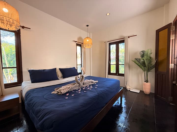 Beach House 30s To Beach • 4k Workspace • Sleeps 3 - Ko Pha Ngan