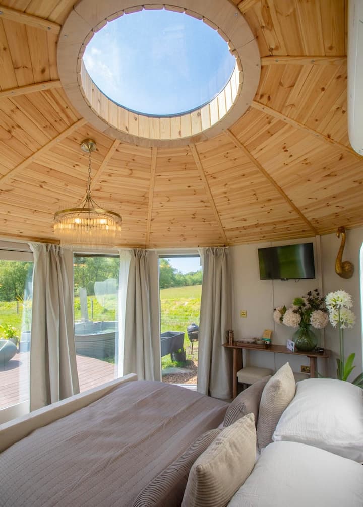 Sleep Under The Stars At Forest Edge Glamping - Honiton