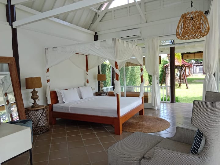 Unique 1bd Room Villa With Sharing Pool - Mataram