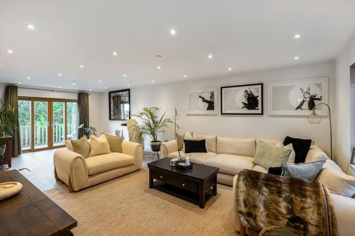 Home In Chepstow - Chepstow