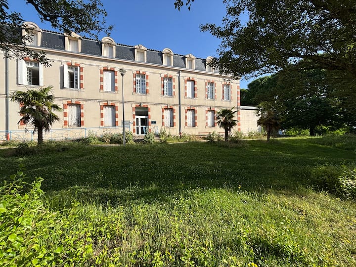 Le Refuge Du Curiste - Rochefort, France