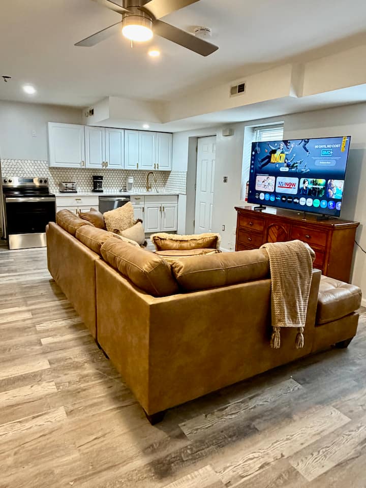 First Floor Gem! Close To Manhattan - Hoboken, NJ