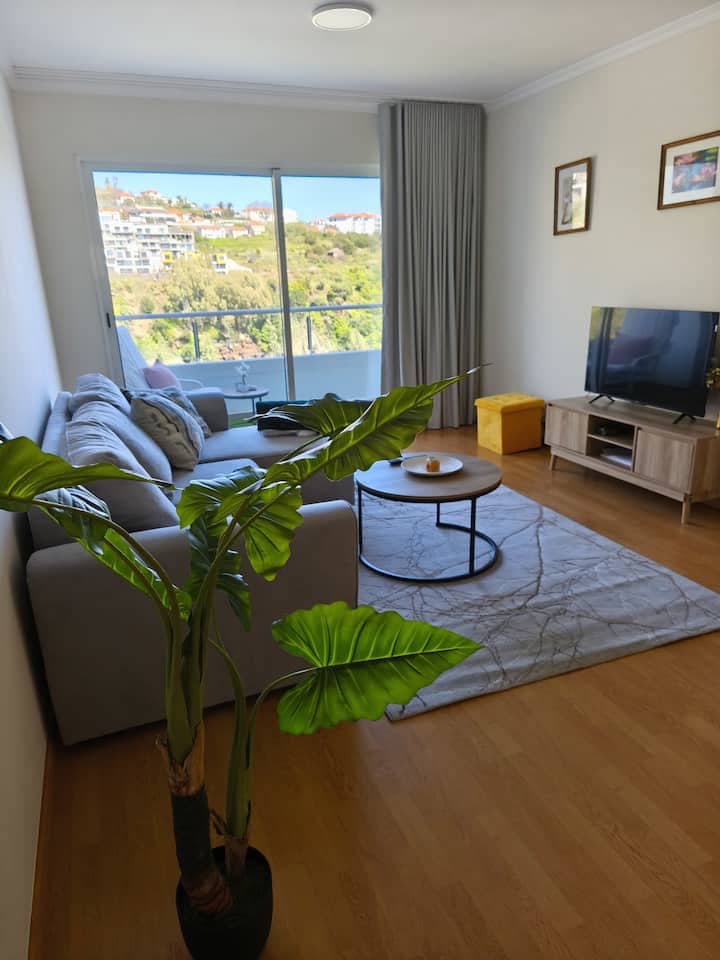 Art House Madeira Iii - Apartamento Com Piscina - Caniço