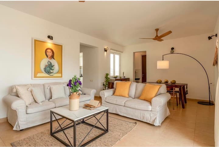 "Aesthetic 2bhk Paradise In Siolim" - India