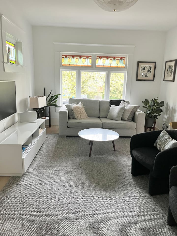 Character Home In The Heart Of The City! - Vancouver