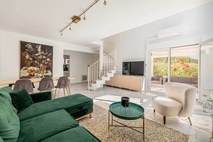 Mordern Duplex Avec Parking 15 Minutes Des Plages - ibis budget Cannes Centre Ville