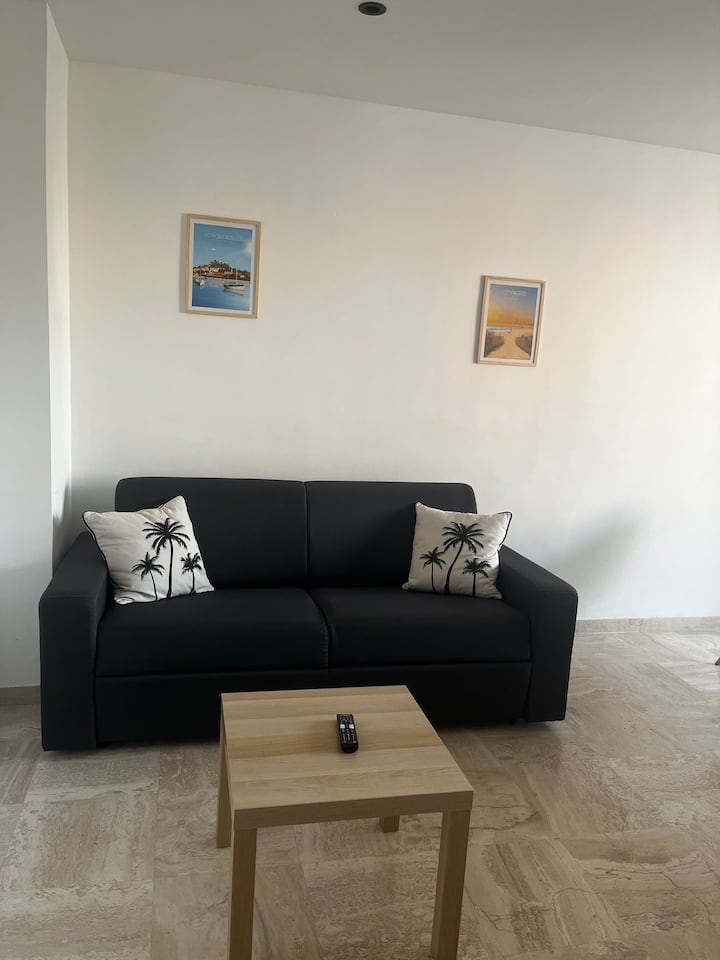 T2 Neuf Climatisé, Terrasse, Parking Port D’hyères - Hyères