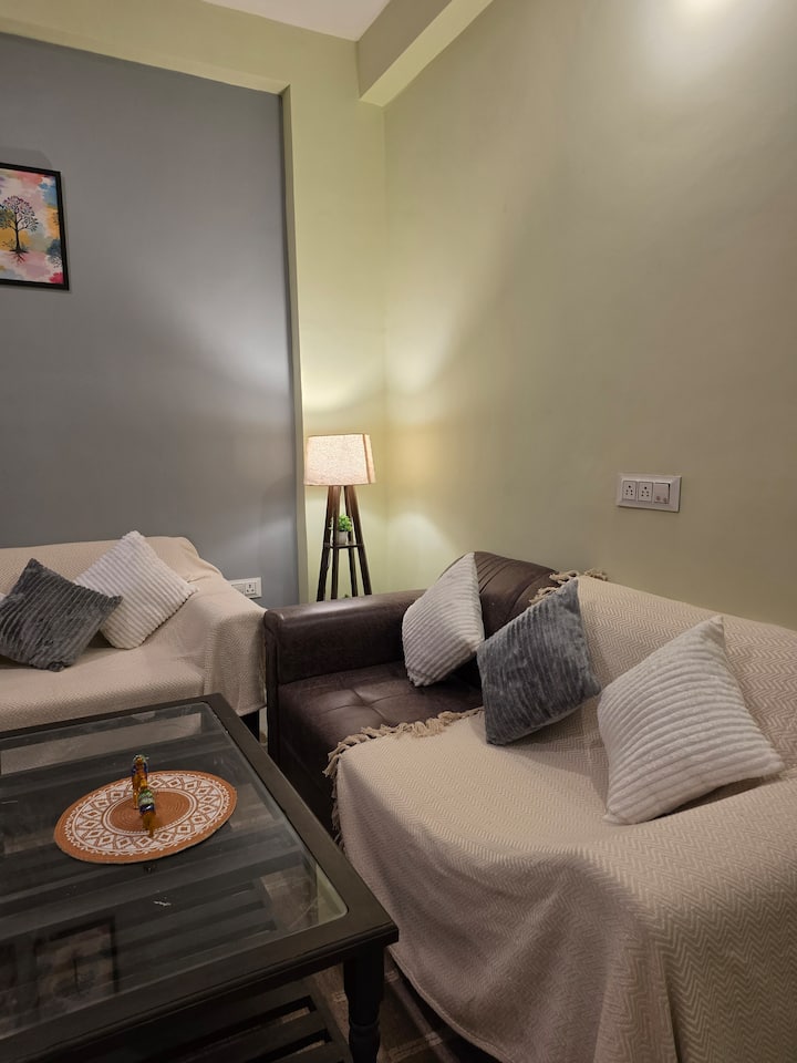 Sector 57 1bhk · 1 Min Golf Course Ext + Parking - Gurgaon