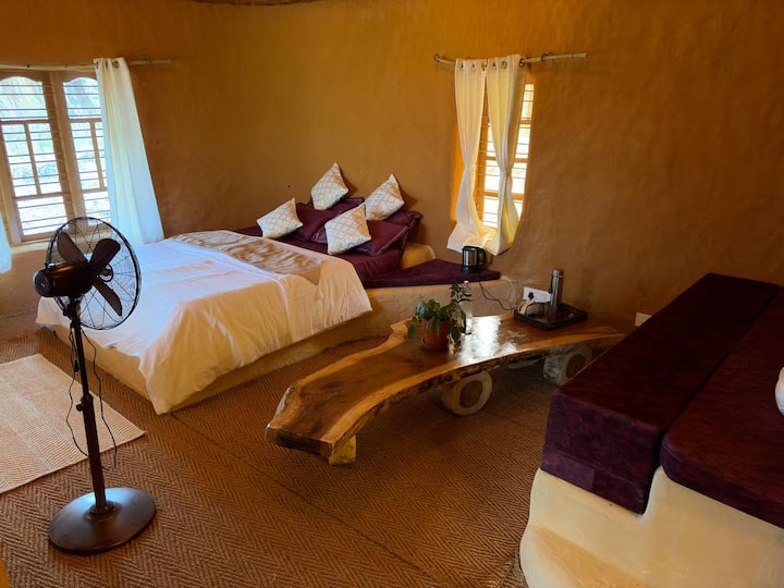 The Misty Stonehouse - Marayoor