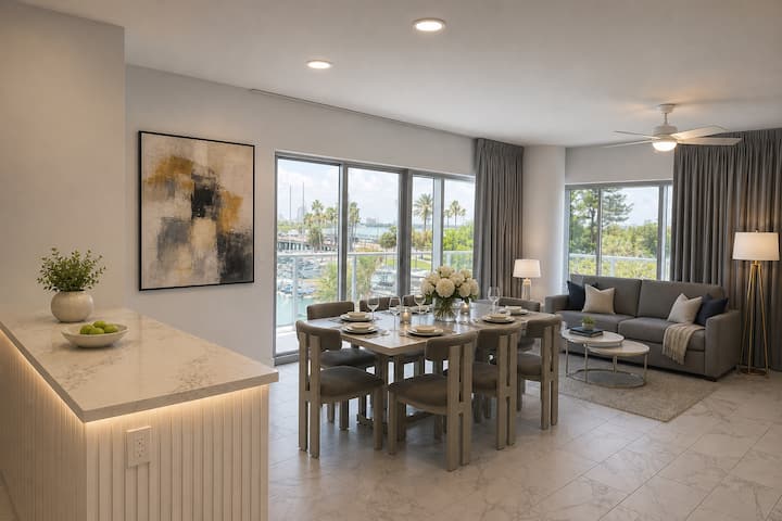 Bright Bay View Corner Suite - Clearwater Beach, FL