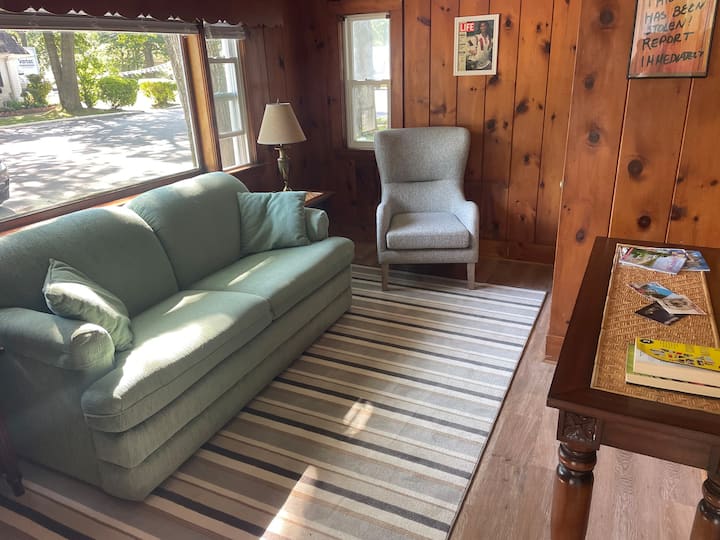 Cape Cod Motor Inn - 2 Room Suite - Dennis, MA