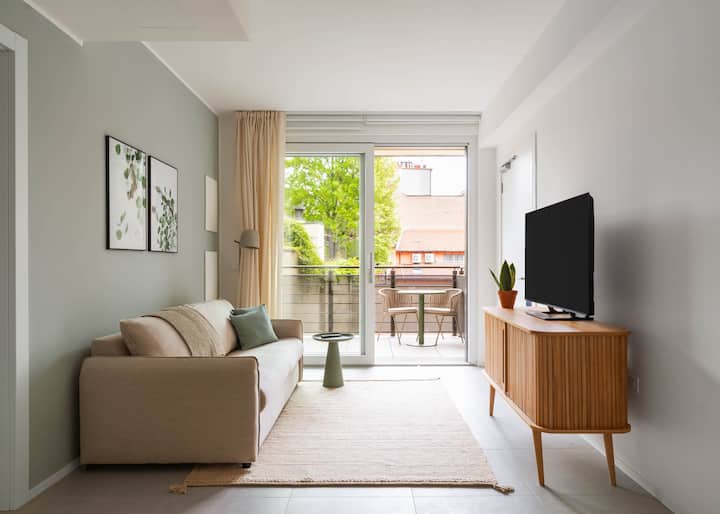 Milan Eugenio Villoresi | 2-br Apartment + Terrace - Milan