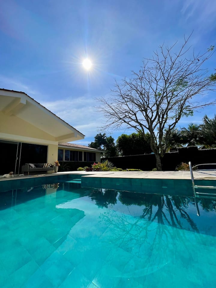 Casa De 5 Quartos No Condomínio Maramar - Recreio