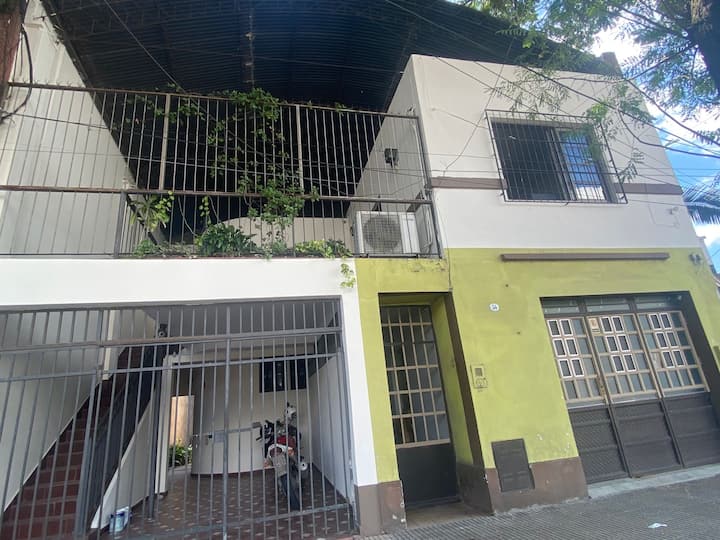 Departamento Primer Piso Por Escaleras. 3dorm - San Miguel de Tucumán