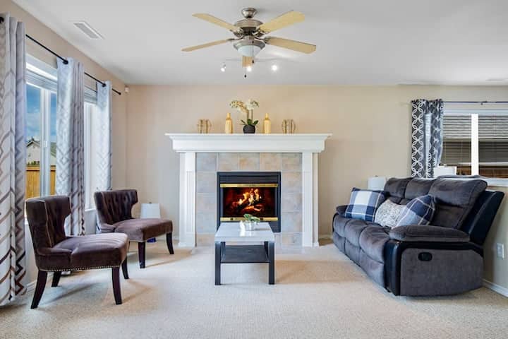 R1: Master En-suite, Fenced - Kent, WA