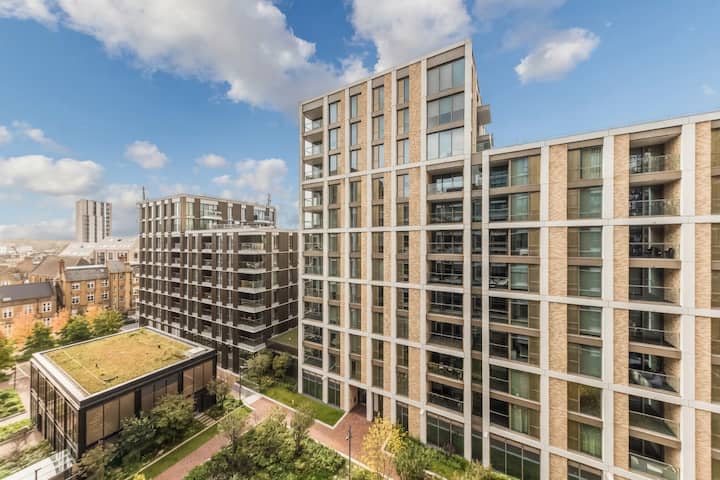 Refined Luxury 1b1b - Battersea - London Bridge Station