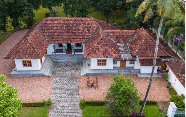 Cvm House Is A Luxurious Heritage Homestay. - Chengannur