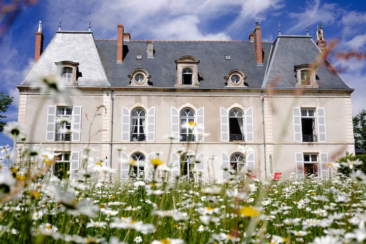 Domaine D’exception : Château + Maison Attenante - Autun