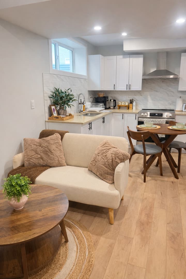 Bright & Cozy 2br In Brighton Saskatoon - Saskatoon