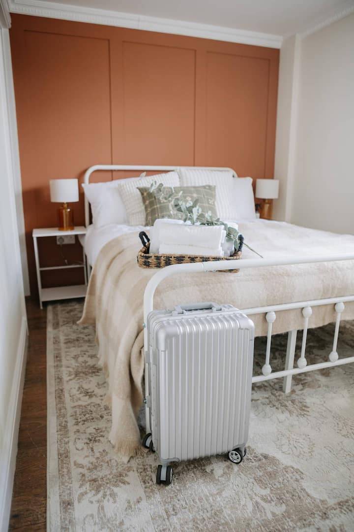 Cozy Double Room W/ En-suite Easy Airport Access - Aéroport de Bristol (BRS)