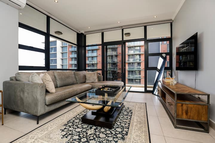 Umhlanga Elegant Ocean Views Apartment - Durban North
