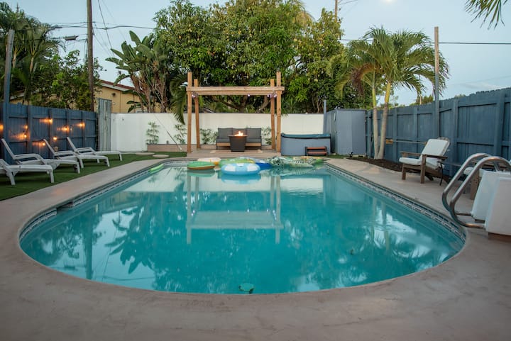 Fort Lauderdale Oasis - Fort Lauderdale, FL