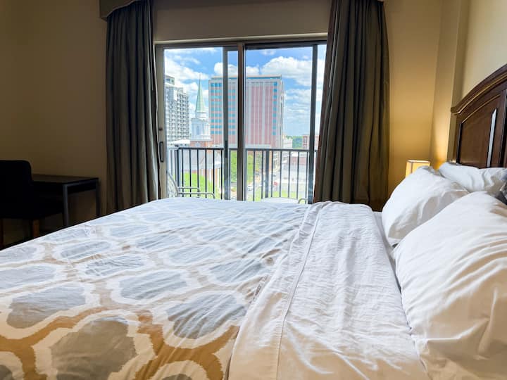 Walk To Graduation | Downtown - Doak Campbell Stadium Tallahassee