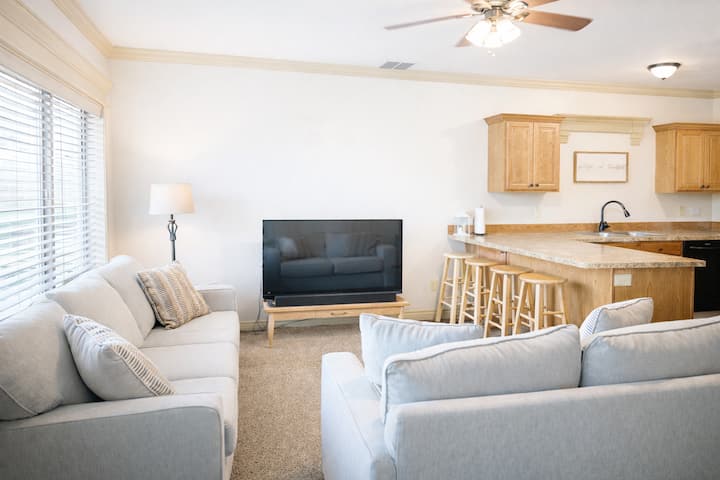 Spacious Home | Sleeps 7 | Full Kitchen - Rexburg, ID
