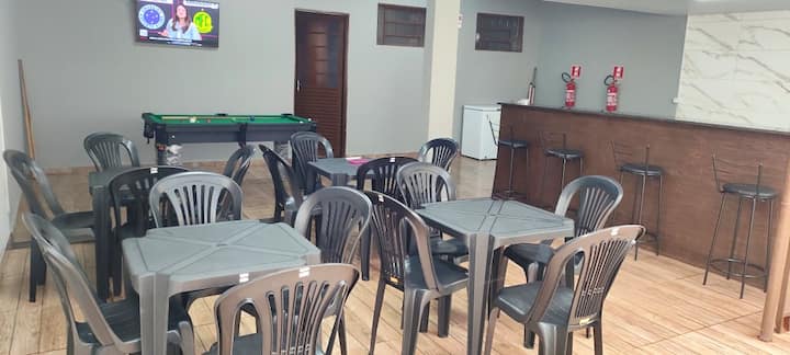 Espaço Familiar Com Piscina  Para Dias De Descanso - Pontal