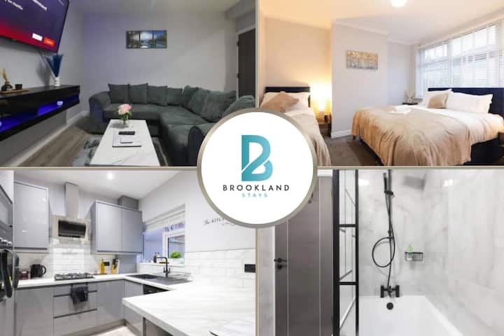 Large 4 Bedroom Home In Leeds | Sleeps 10 - リーズ