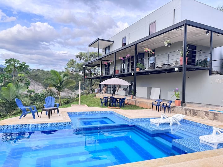 Finca De Lujo Con Una Vista Inolvidable - Cisneros