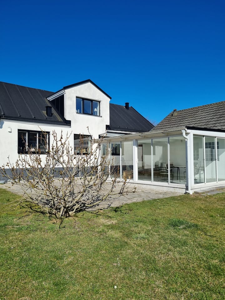 Havsnära Villa I Charmig Fiskeby - Trelleborg