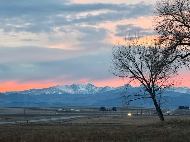 Sundance & Chill At Unique Boulder Estate - Erie, CO
