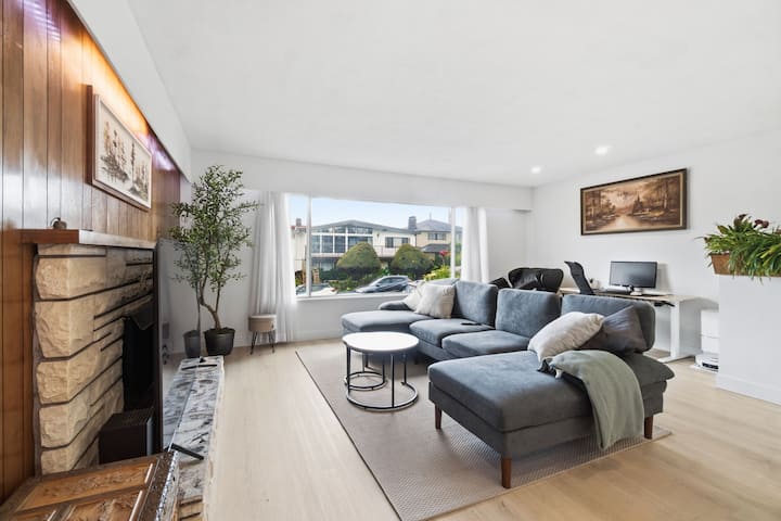 Modern 4br/3ba | Sunroom Gym| - Vancouver