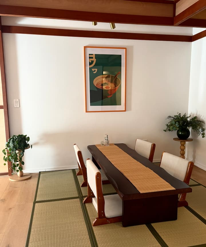Magnolia Garden House | Zen Retreat W/ City Views - Bainbridge Island, WA