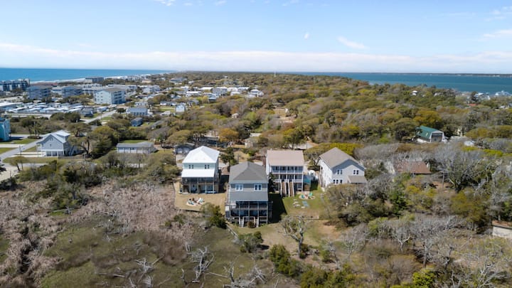 The Marsh House | Waterfront Retreat Walk To Beach - Atlantic Beach, NC
