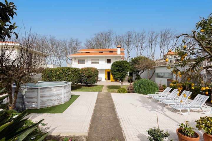 Relax By The Sea – House With Pool & Garden - Espinho