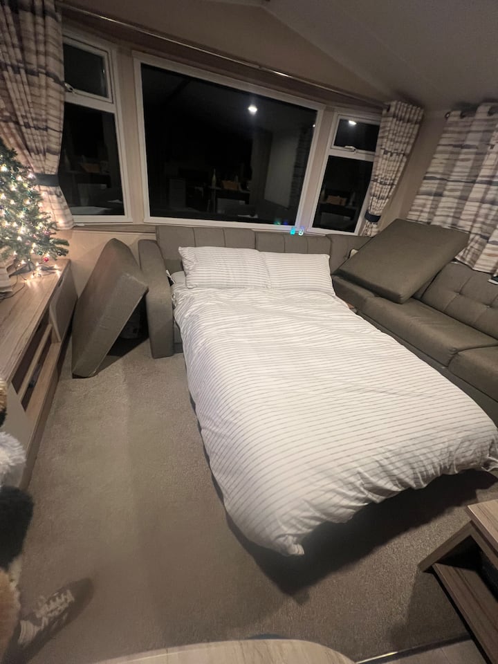 Cozy Caravan By The Sea - Carmarthenshire