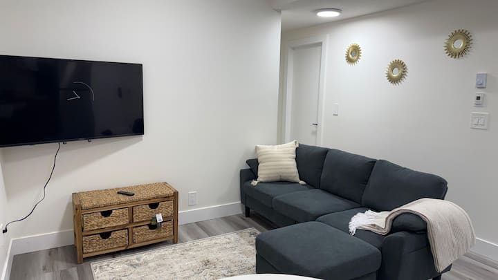 Crisp & Connected: Newly Finished 2br Family Home - Saskatoon