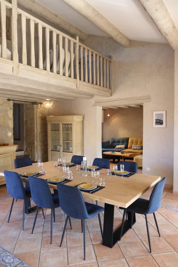 Face Au Château De Montaren, à 5 Min D'uzès - Uzès