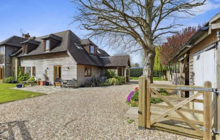 House With Garden In Countryside Near Chichester - Chichester