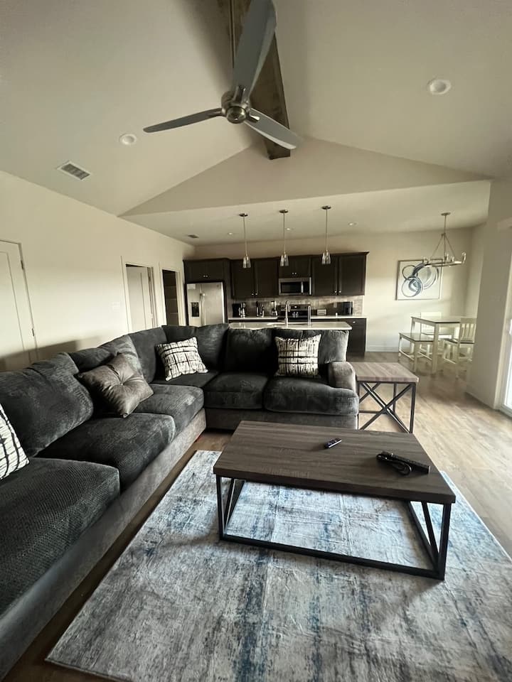 The Abilene Workstay 4 | 3br Corporate Duplex - Abilene, TX